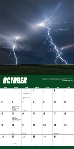 Storm Chasers 2025 Wall Calendar - Flame Tree Publishing